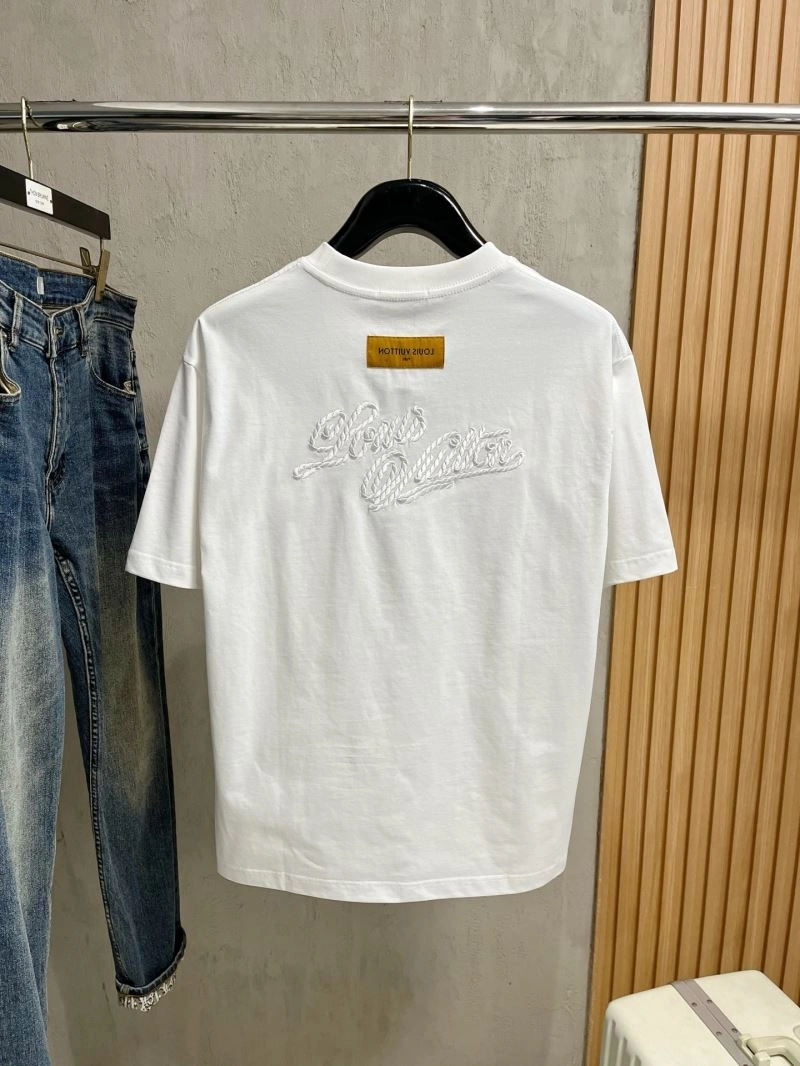 Indistinguishable Louis Vuitton T-Shirts