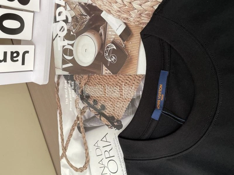 Indistinguishable Louis Vuitton T-Shirts