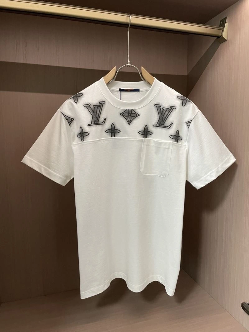 Indistinguishable Louis Vuitton T-Shirts