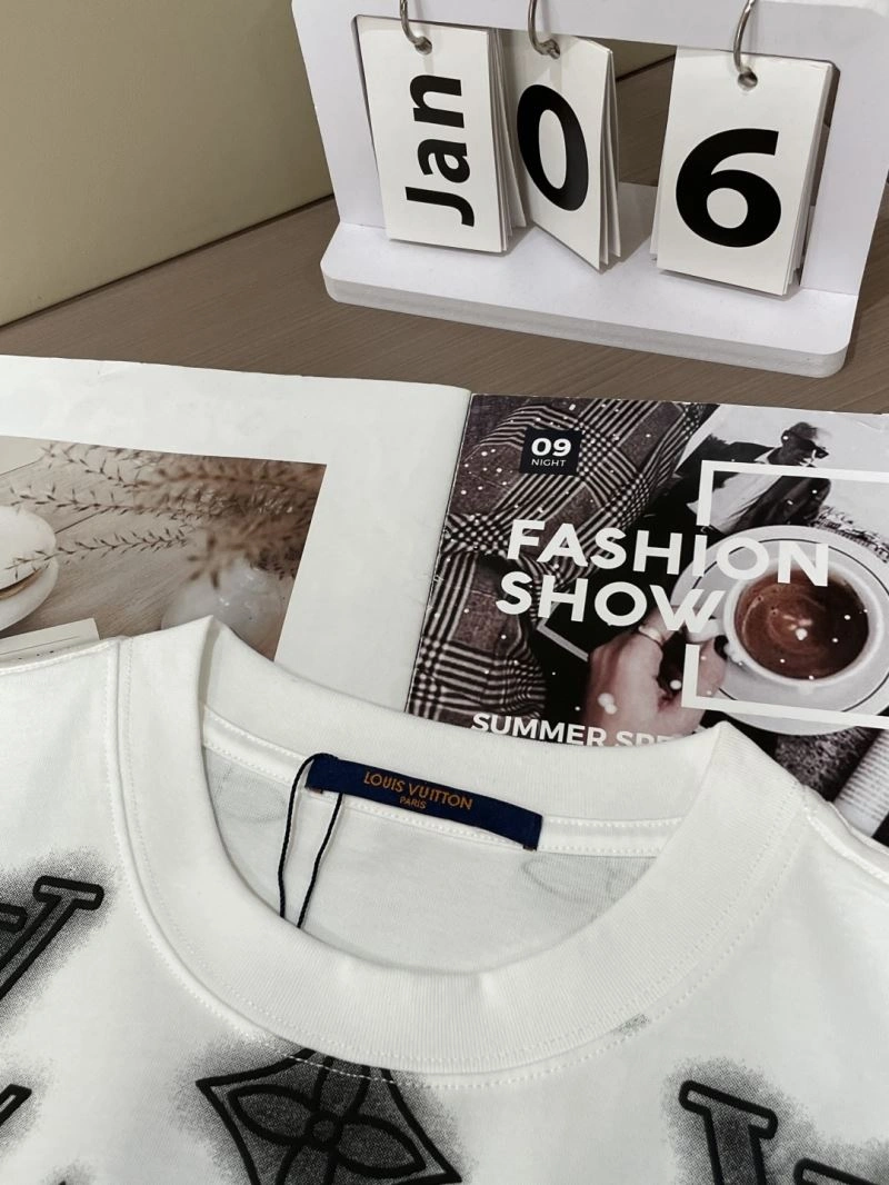 Indistinguishable Louis Vuitton T-Shirts