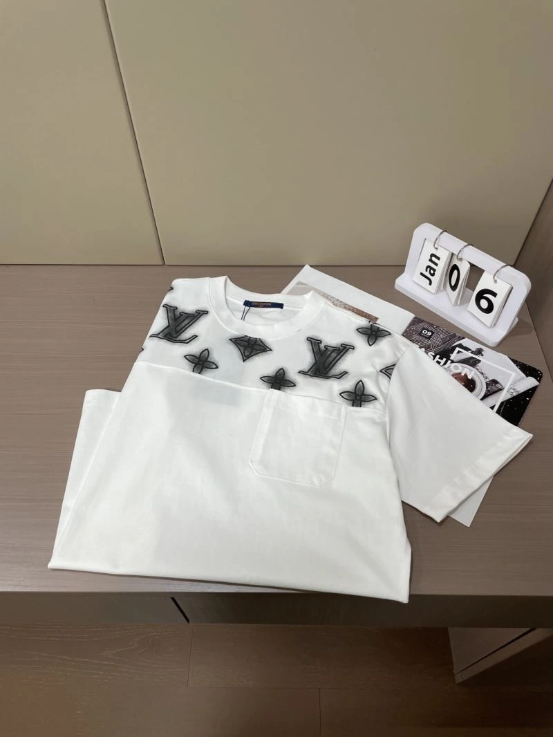 Indistinguishable Louis Vuitton T-Shirts