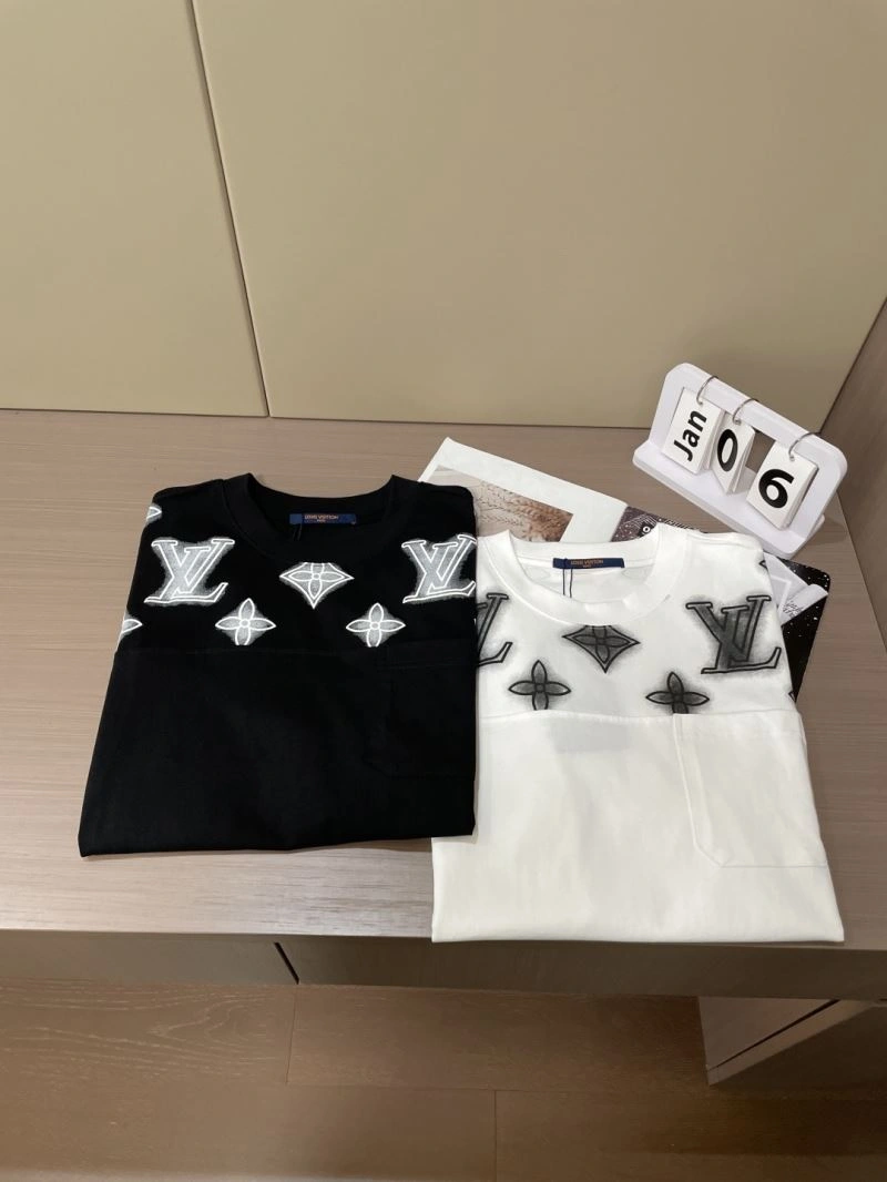 Indistinguishable Louis Vuitton T-Shirts