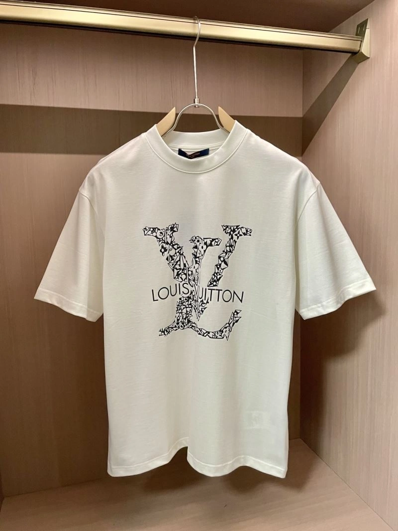 High accuracy Louis Vuitton T-Shirts