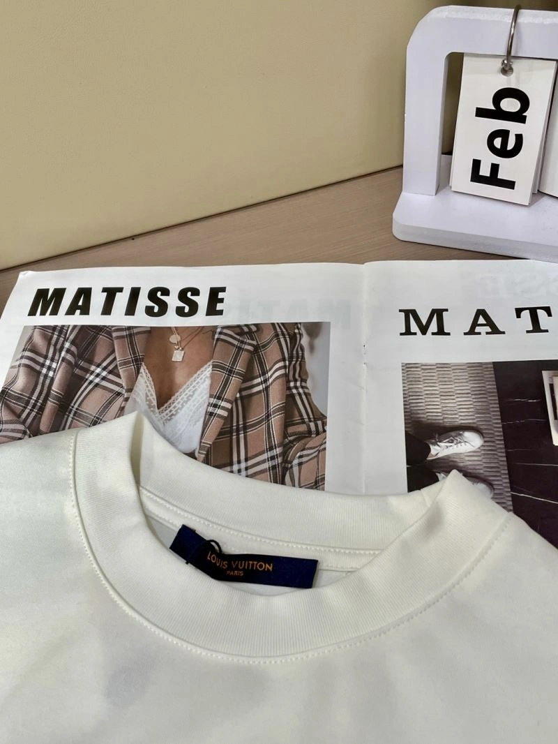 High accuracy Louis Vuitton T-Shirts