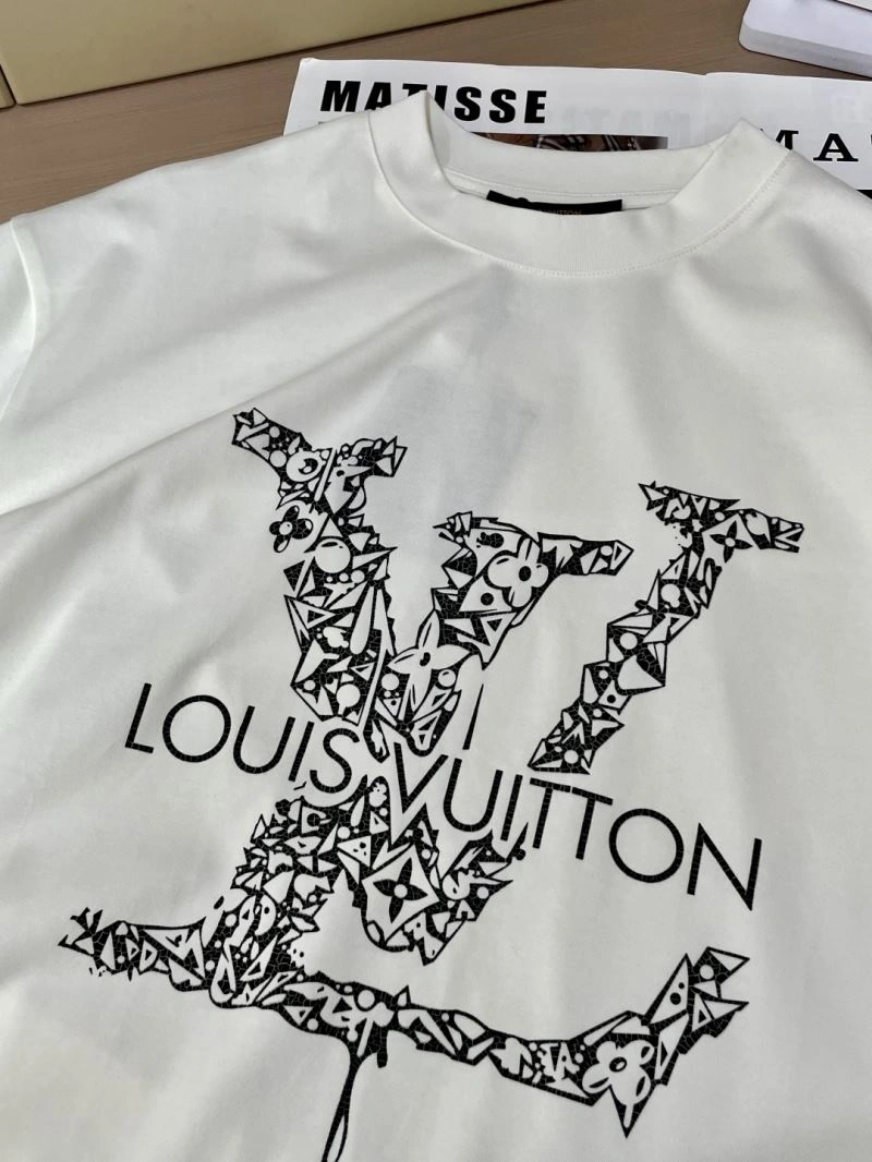 High accuracy Louis Vuitton T-Shirts