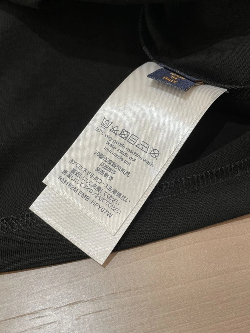 Discounted Louis Vuitton T-Shirts