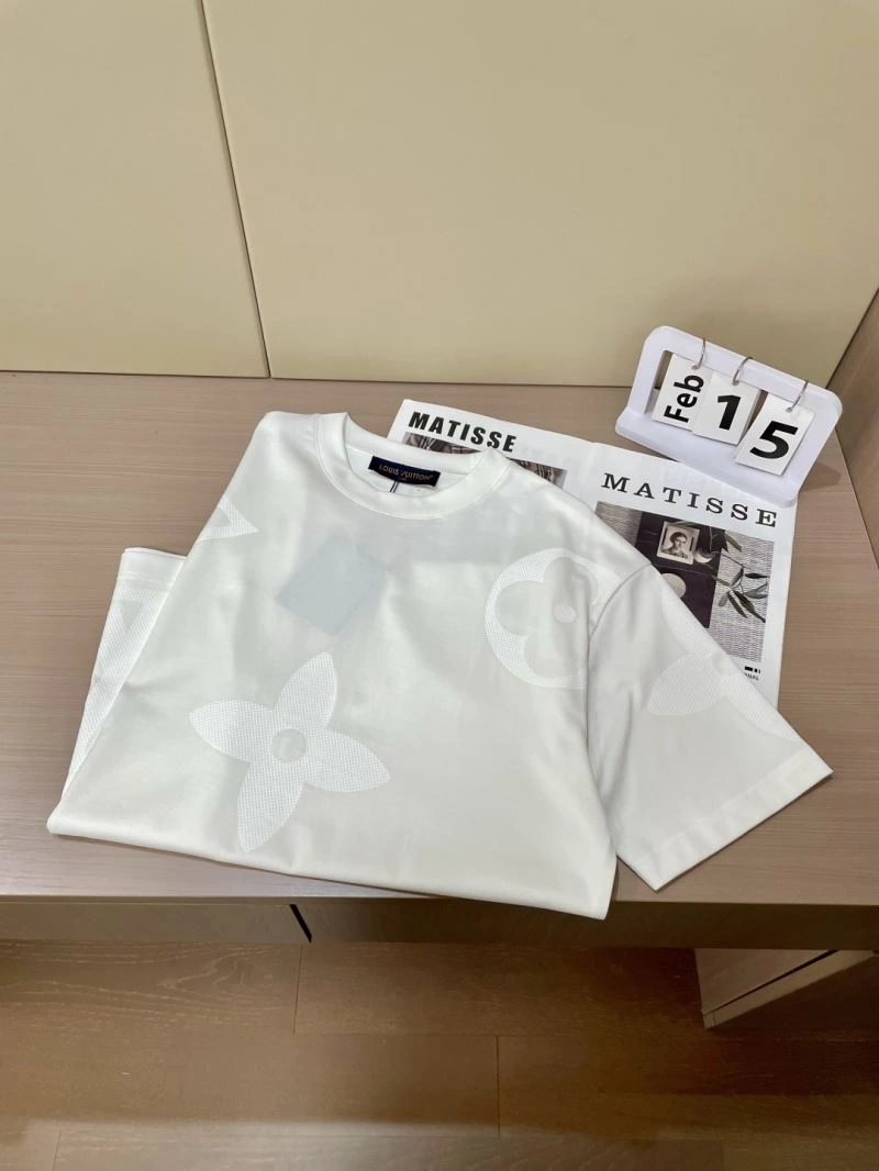 Low-cost Louis Vuitton T-Shirts