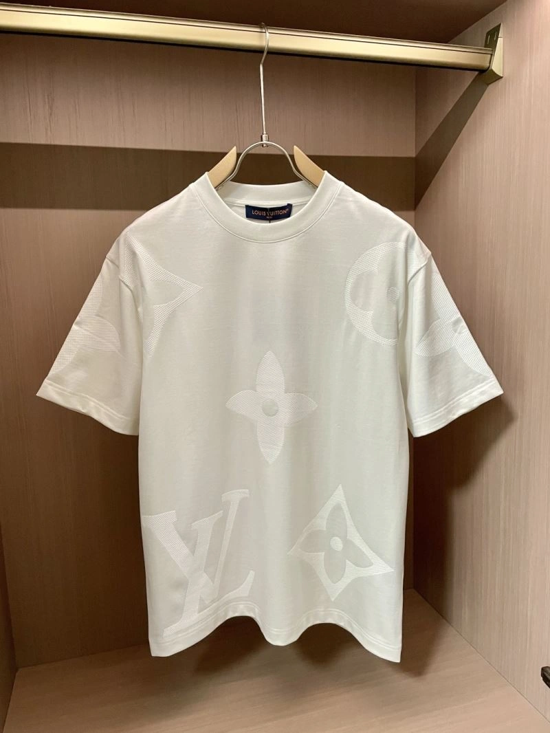 Low-cost Louis Vuitton T-Shirts