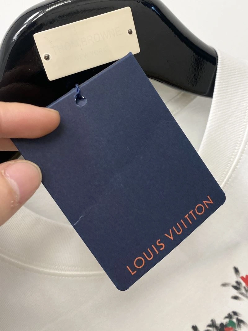 1:1 copy Louis Vuitton T-Shirts