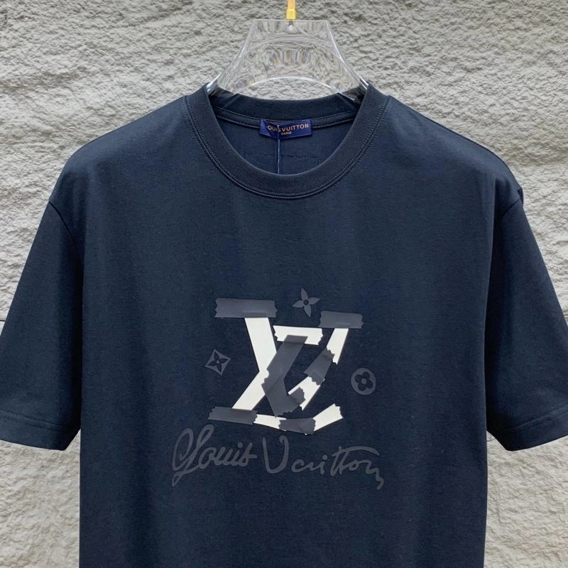 Precise copy Louis Vuitton T-Shirts