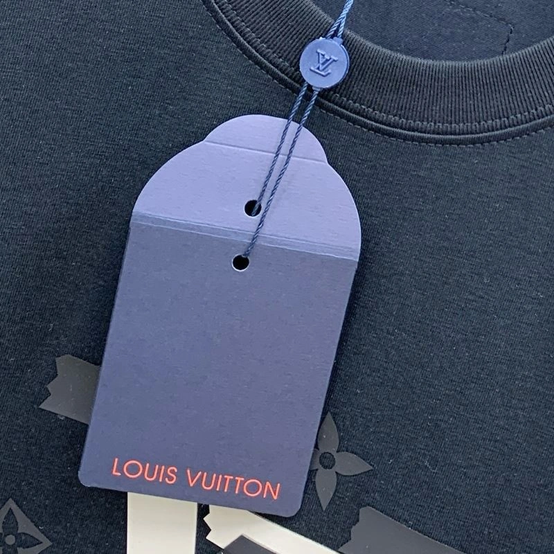 Precise copy Louis Vuitton T-Shirts