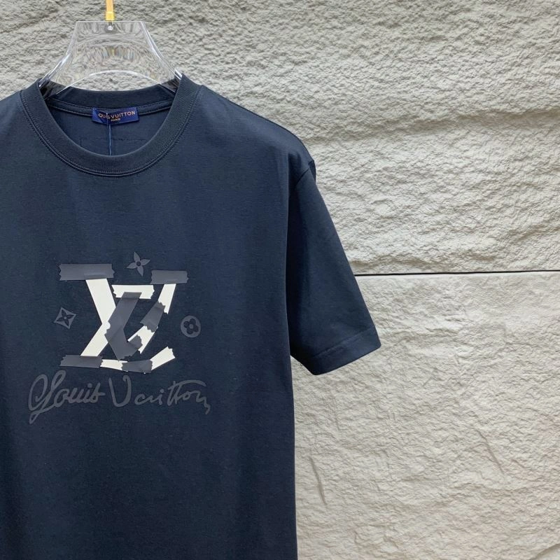 Precise copy Louis Vuitton T-Shirts