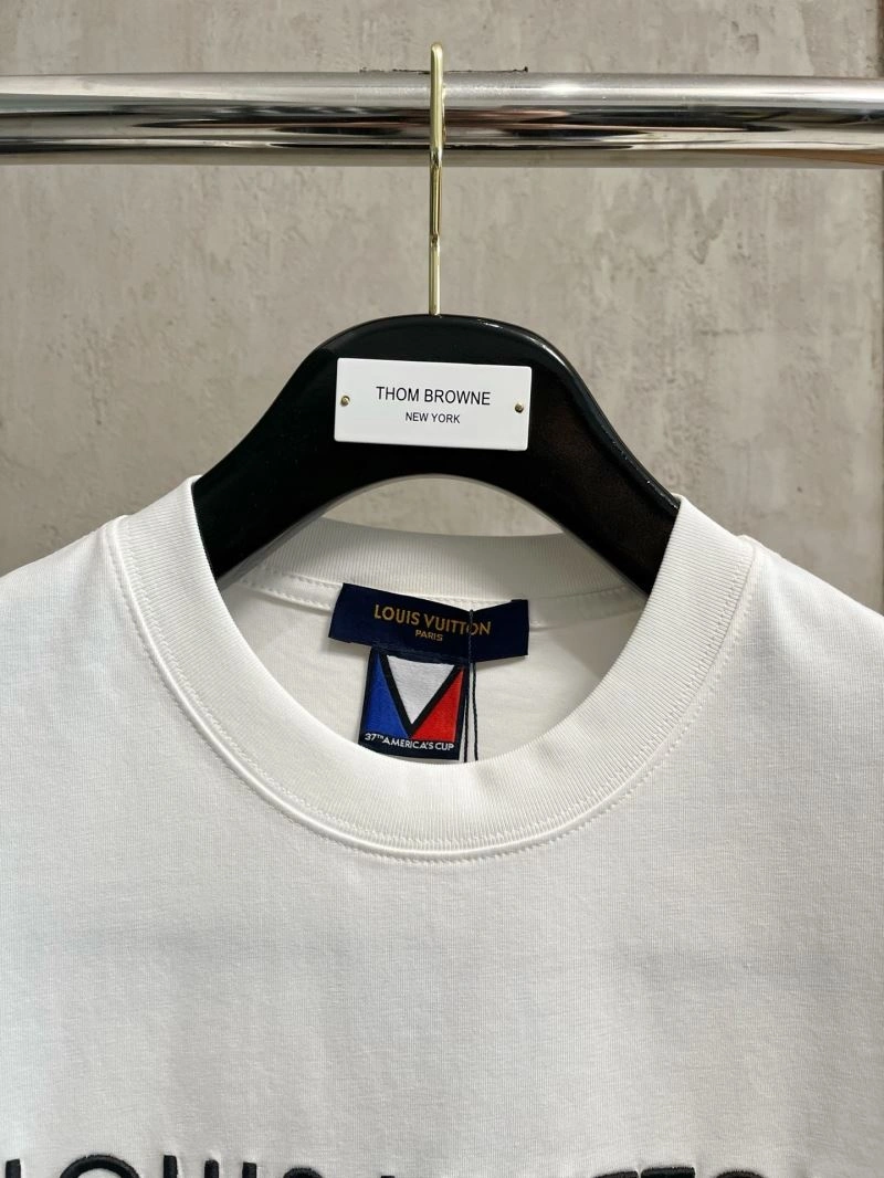 Precise copy Louis Vuitton T-Shirts