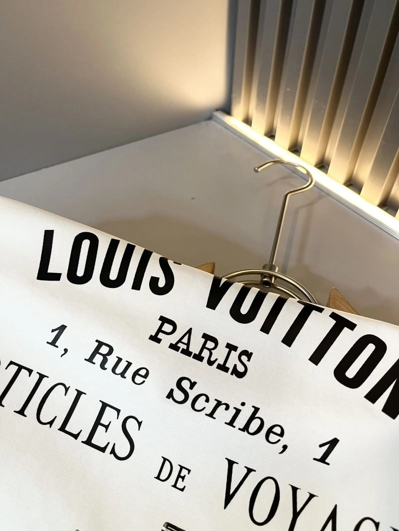 Low-cost Louis Vuitton T-Shirts