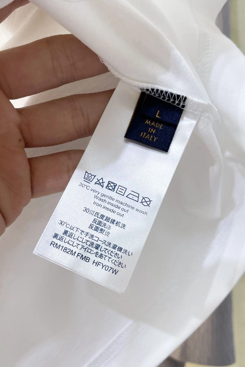 High accuracy Louis Vuitton T-Shirts