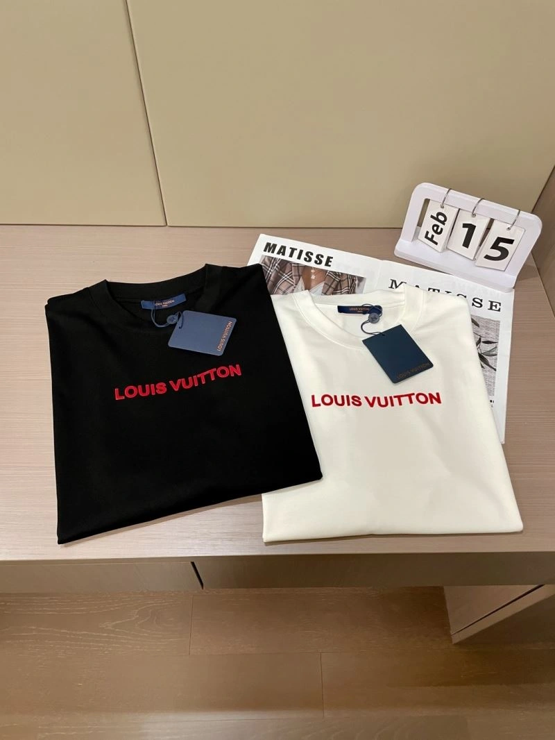 Perfect replica Louis Vuitton T-Shirts