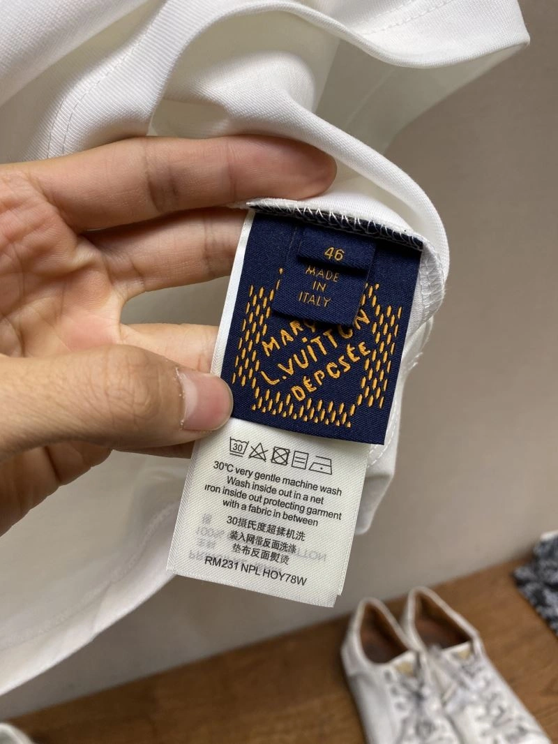 Perfect replica Louis Vuitton T-Shirts