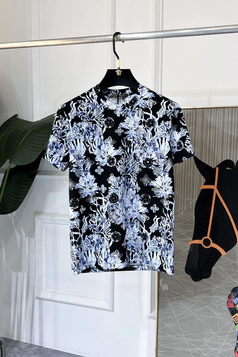 Indistinguishable Louis Vuitton T-Shirts