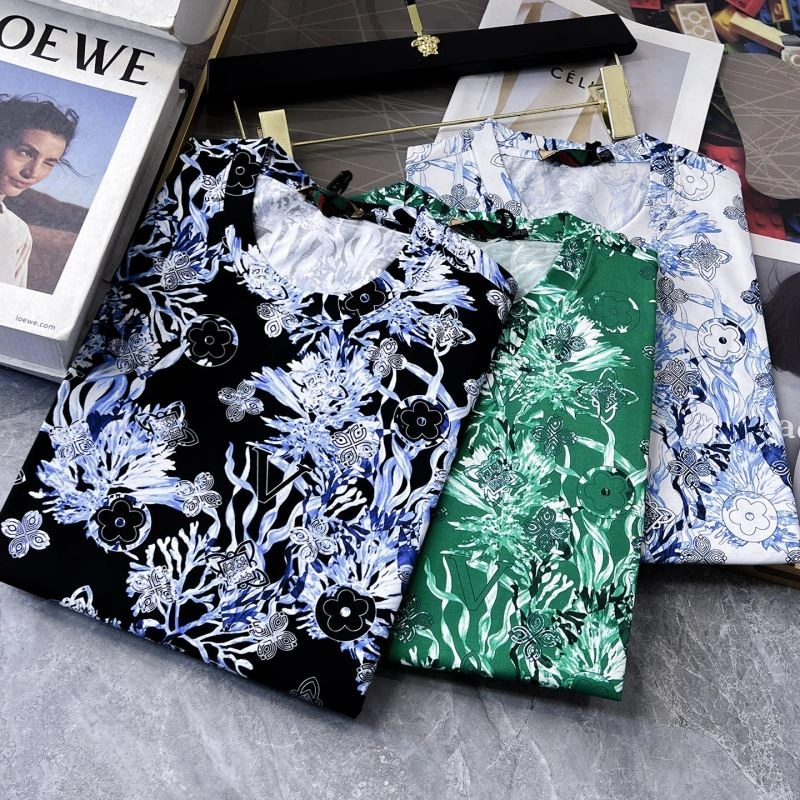 Indistinguishable Louis Vuitton T-Shirts