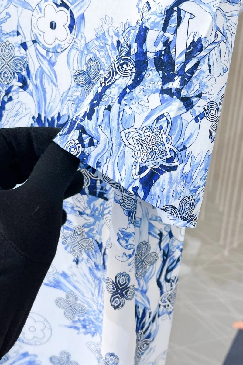 Indistinguishable Louis Vuitton T-Shirts