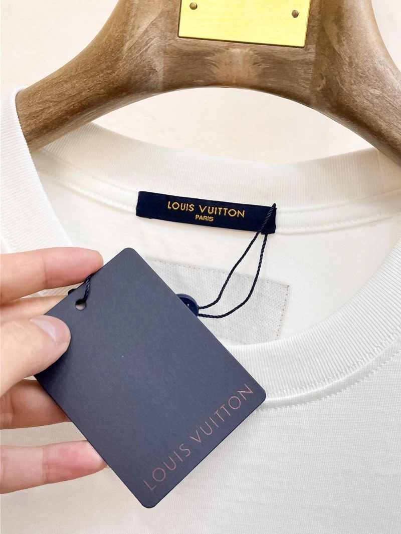 Precise copy Louis Vuitton T-Shirts