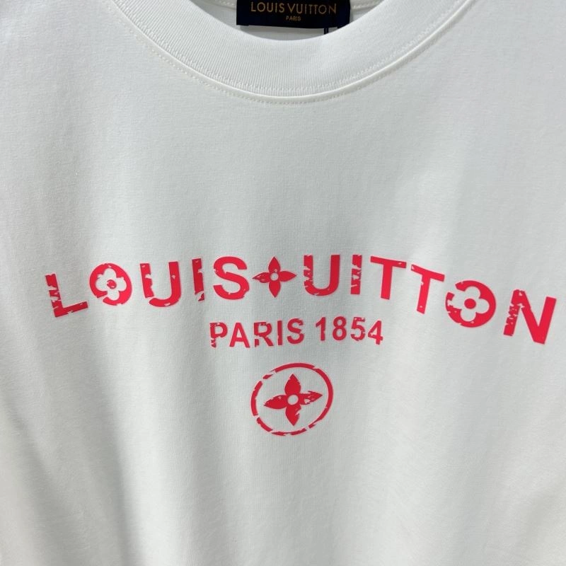 Indistinguishable Louis Vuitton T-Shirts