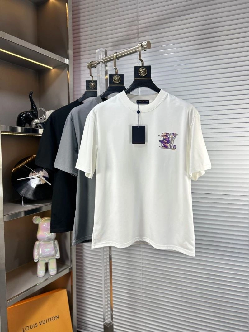 Top match Louis Vuitton T-Shirts