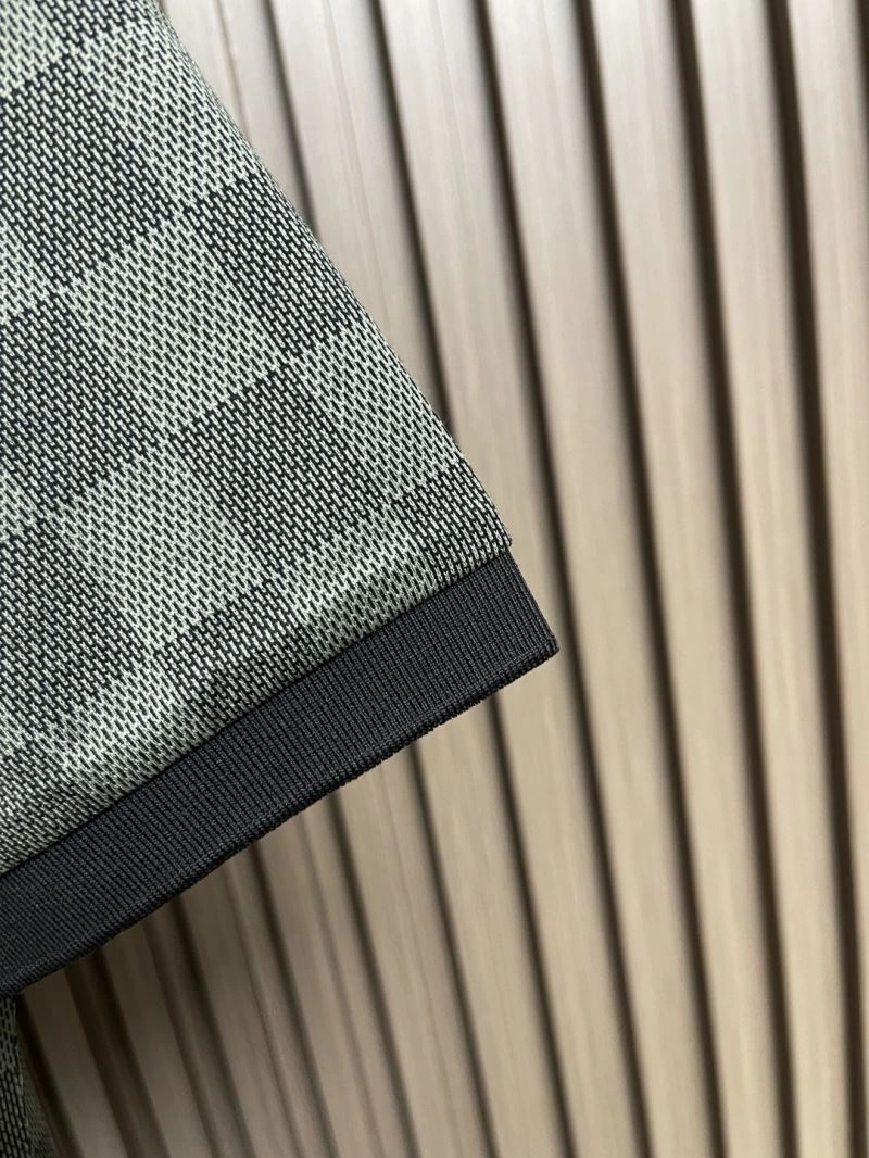 Factory-made Louis Vuitton T-Shirts