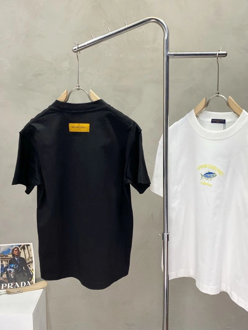 Perfect replica Louis Vuitton T-Shirts