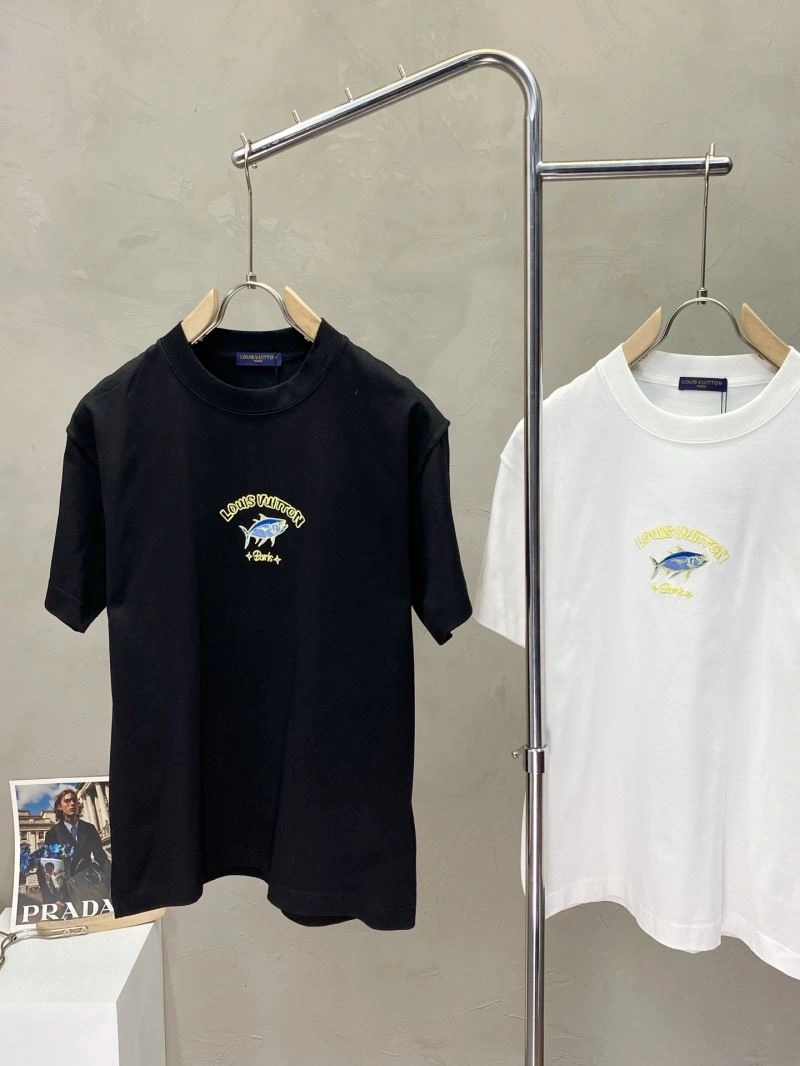 Perfect replica Louis Vuitton T-Shirts