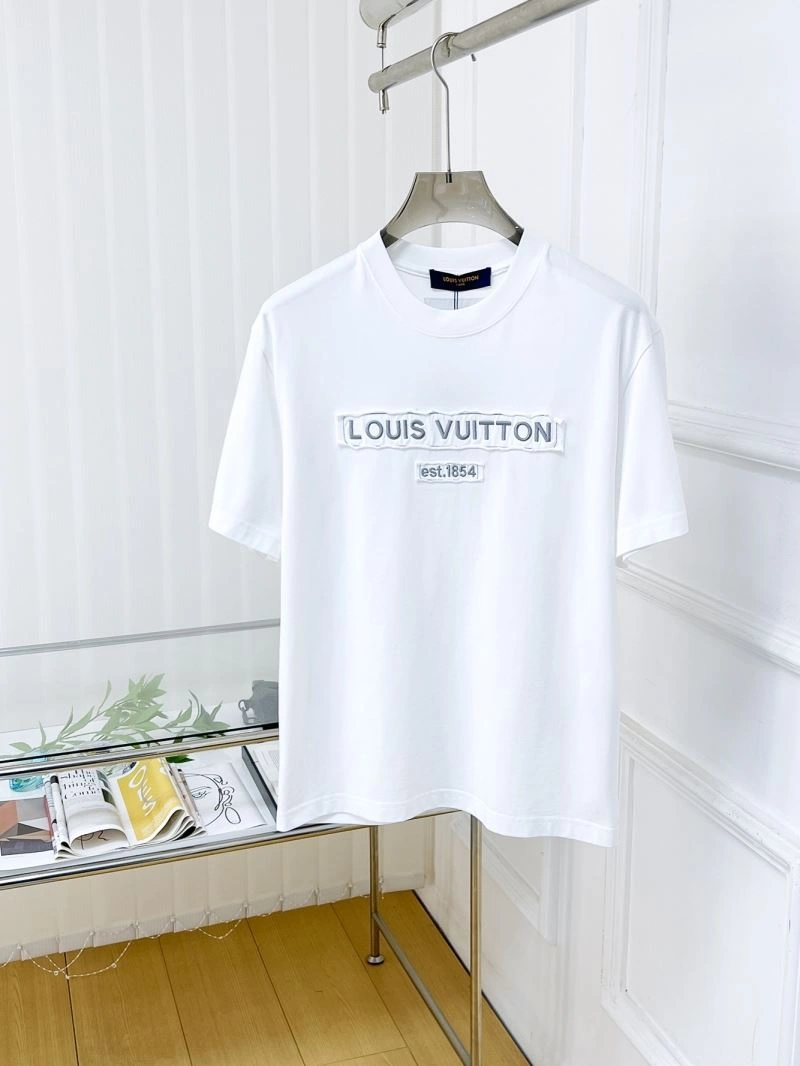 Top match Louis Vuitton T-Shirts
