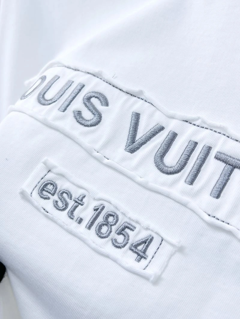 Top match Louis Vuitton T-Shirts