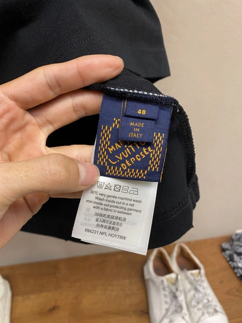 Perfect replica Louis Vuitton T-Shirts