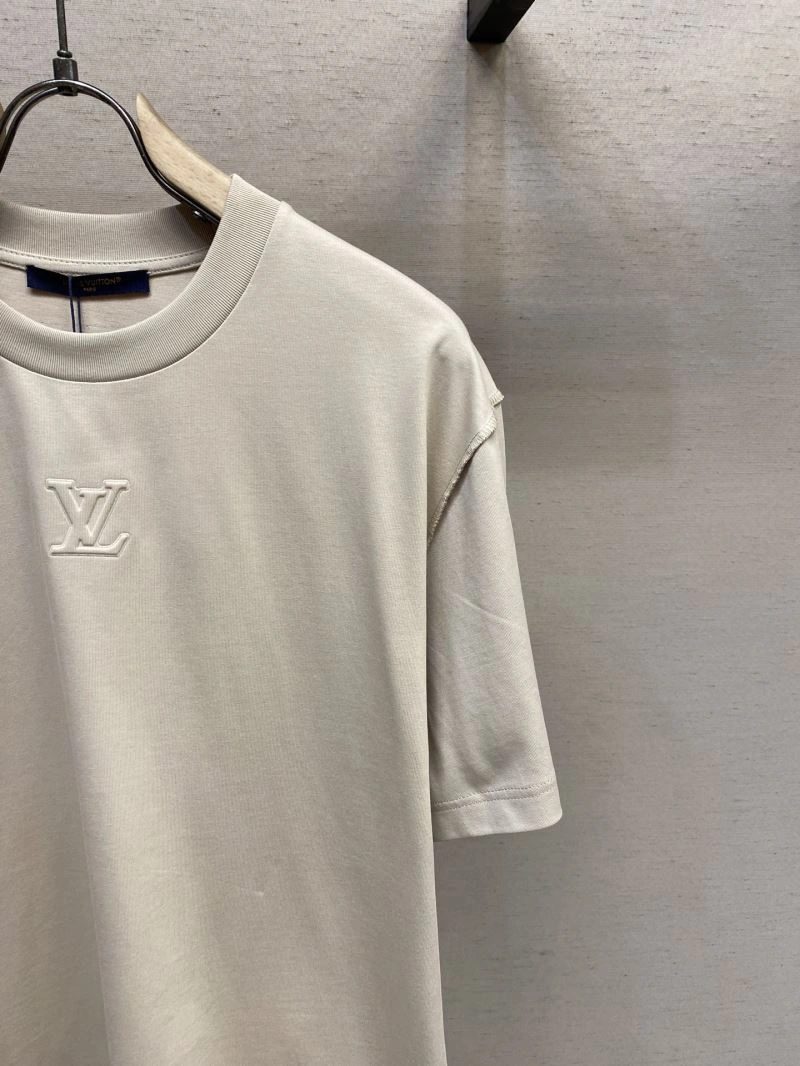 Exact replica Louis Vuitton T-Shirts