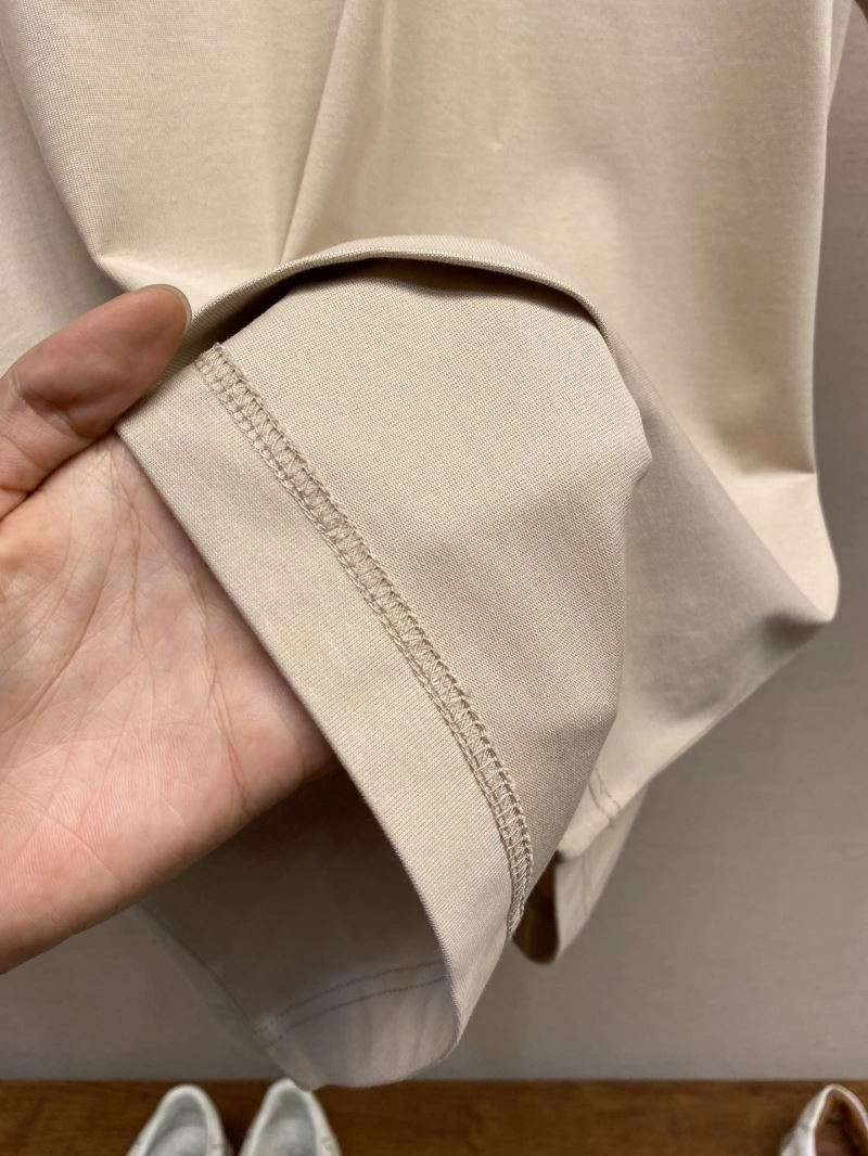 Exact replica Louis Vuitton T-Shirts