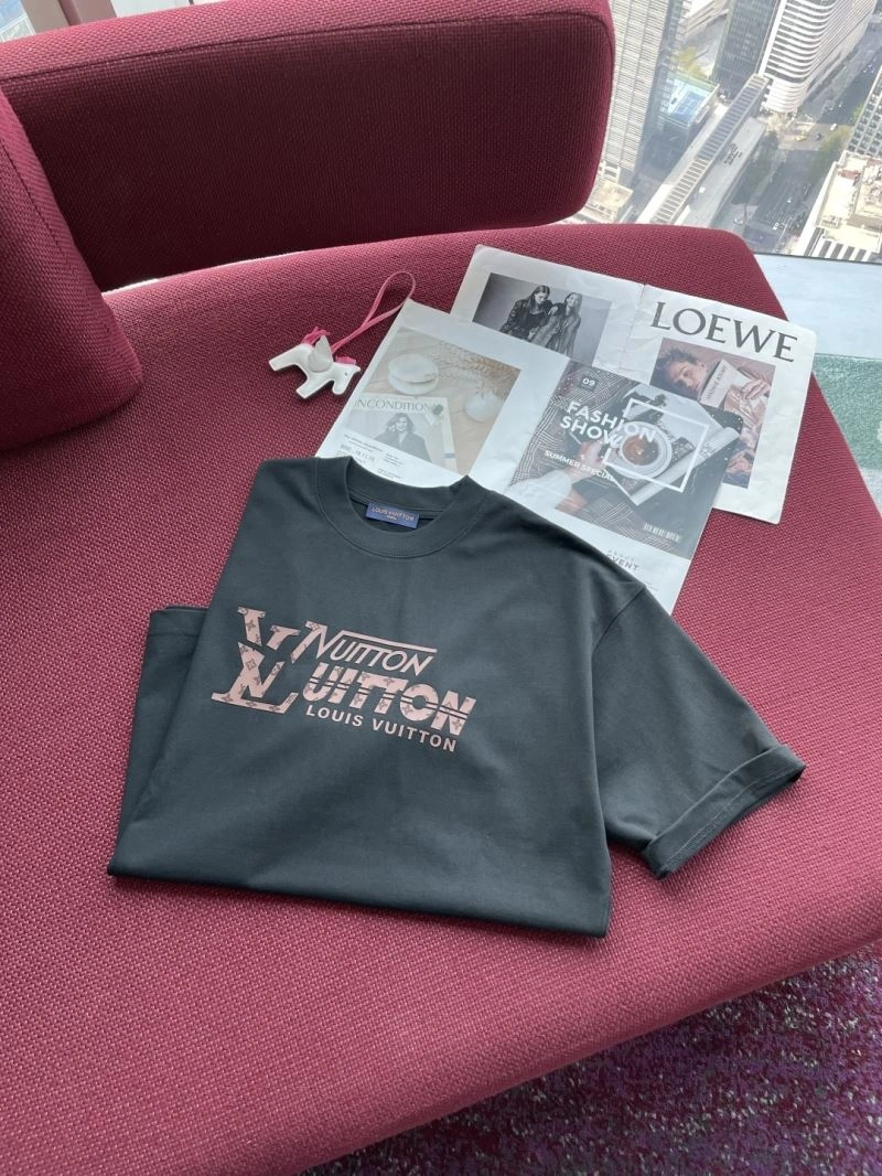 Exact replica Louis Vuitton T-Shirts