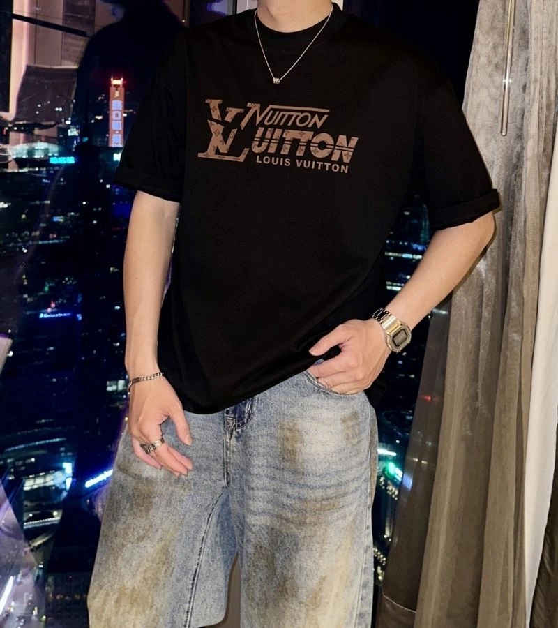 Exact replica Louis Vuitton T-Shirts