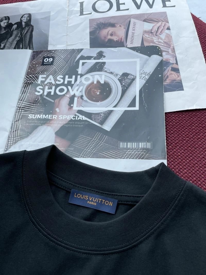 Exact replica Louis Vuitton T-Shirts
