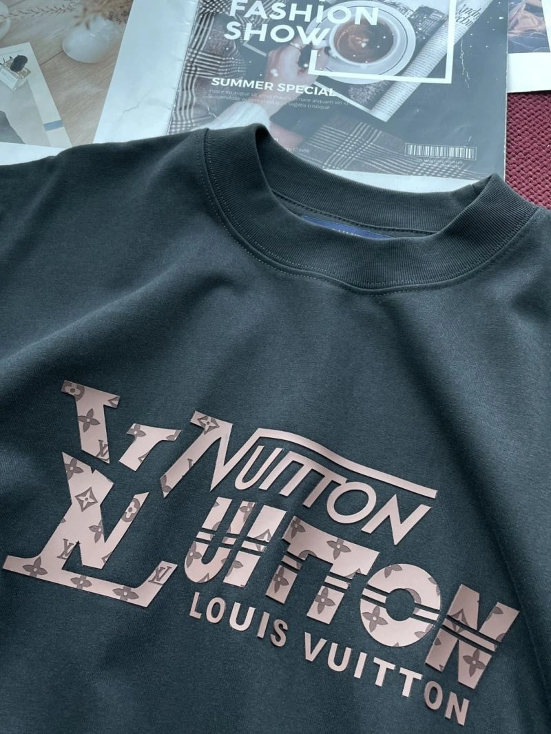 Exact replica Louis Vuitton T-Shirts