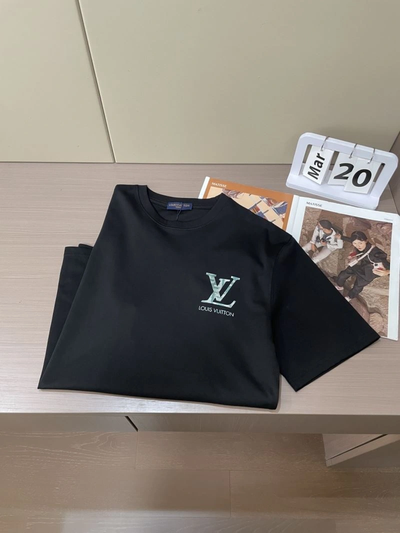 Bargain Louis Vuitton T-Shirts