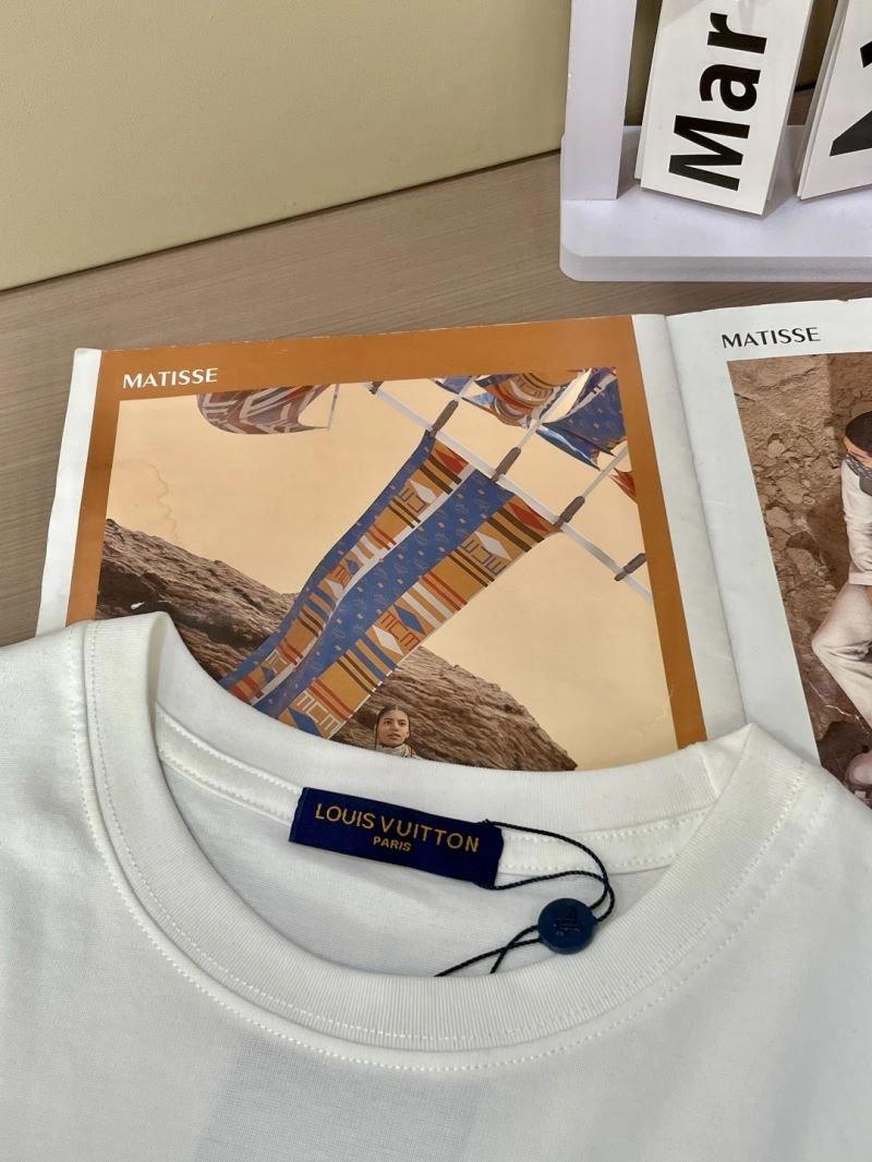 Bargain Louis Vuitton T-Shirts