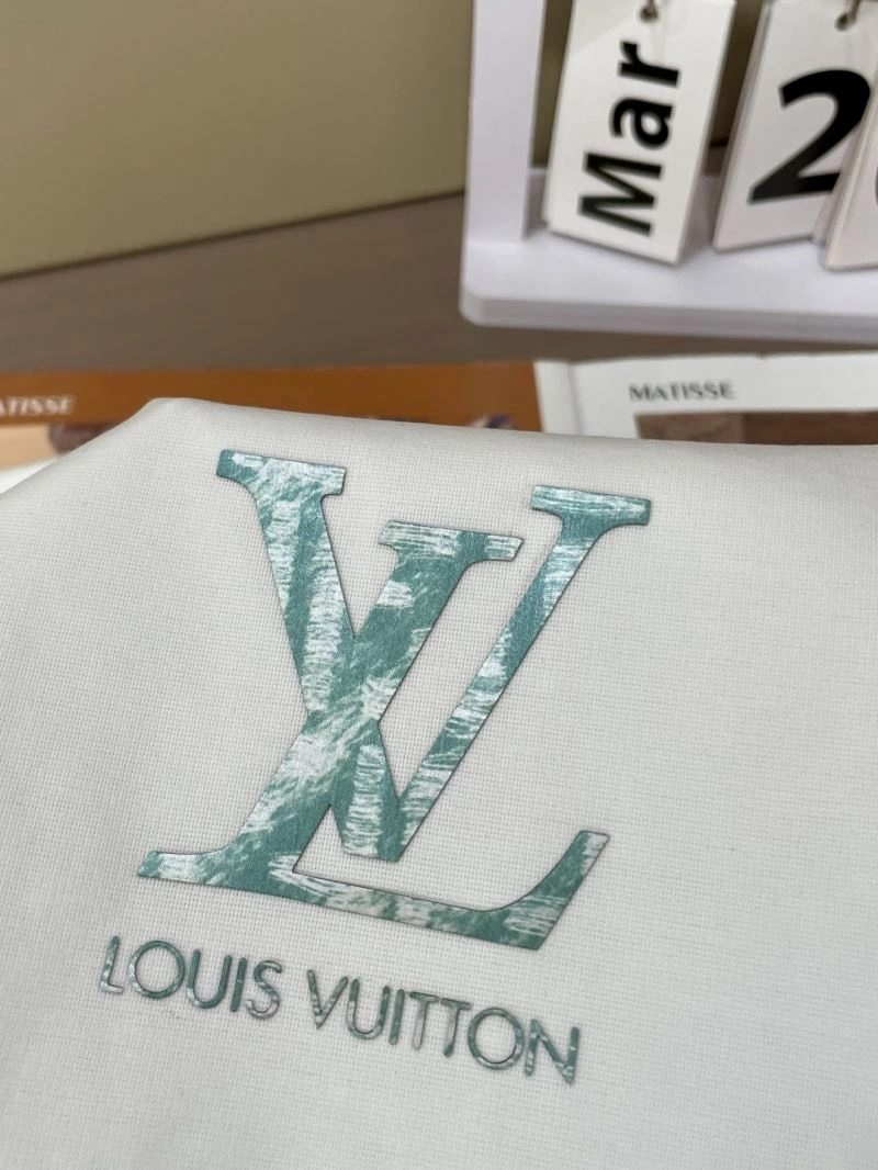 Bargain Louis Vuitton T-Shirts