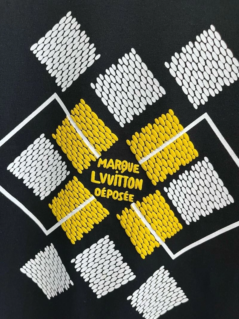 Bargain Louis Vuitton T-Shirts