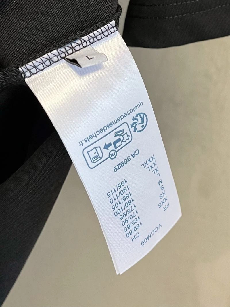 Bargain Louis Vuitton T-Shirts