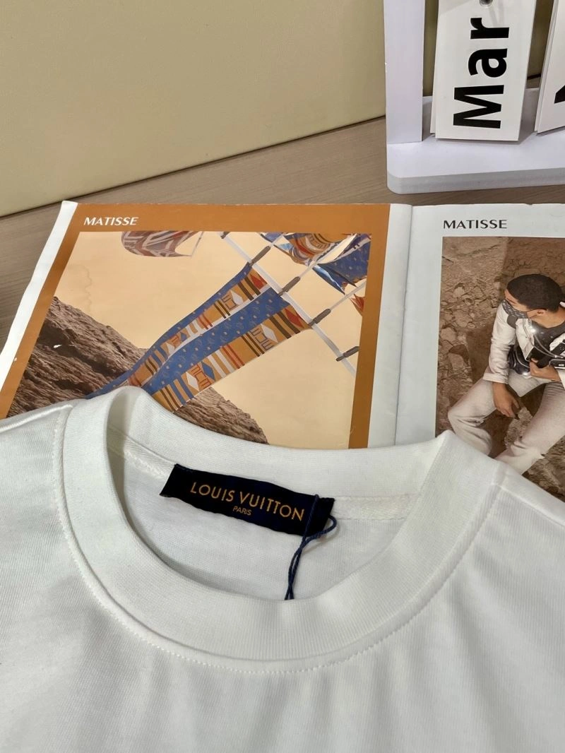 Low-cost Louis Vuitton T-Shirts
