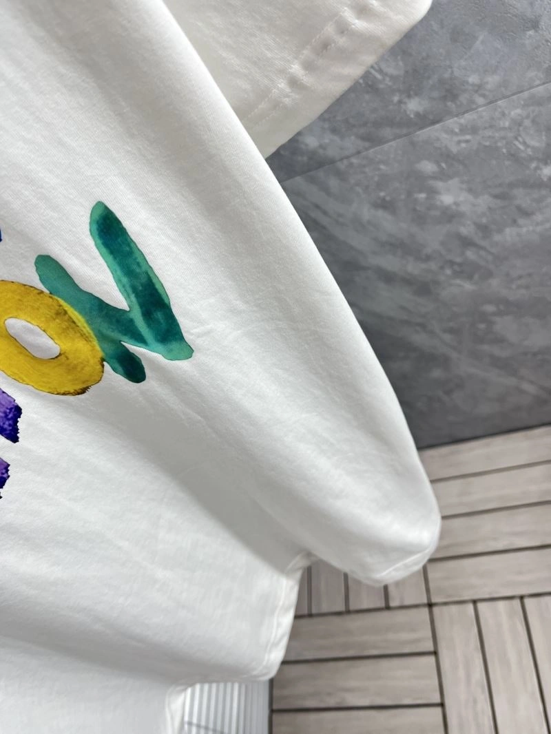 Bargain Louis Vuitton T-Shirts