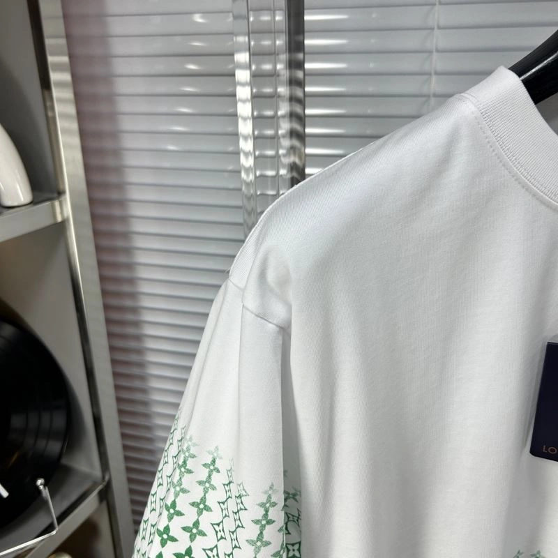 Bargain Louis Vuitton T-Shirts