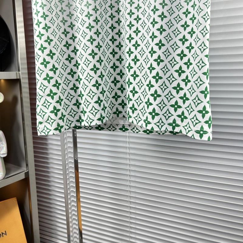 Bargain Louis Vuitton T-Shirts