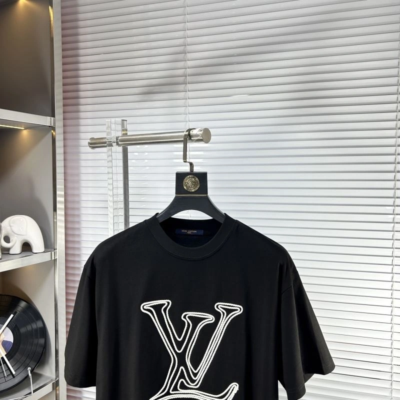 High accuracy Louis Vuitton T-Shirts