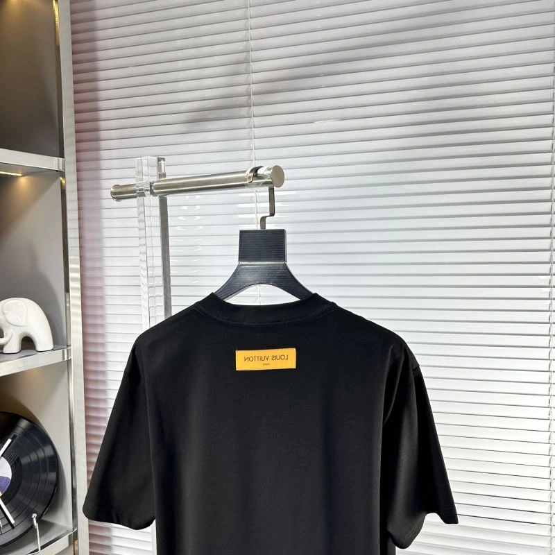 High accuracy Louis Vuitton T-Shirts